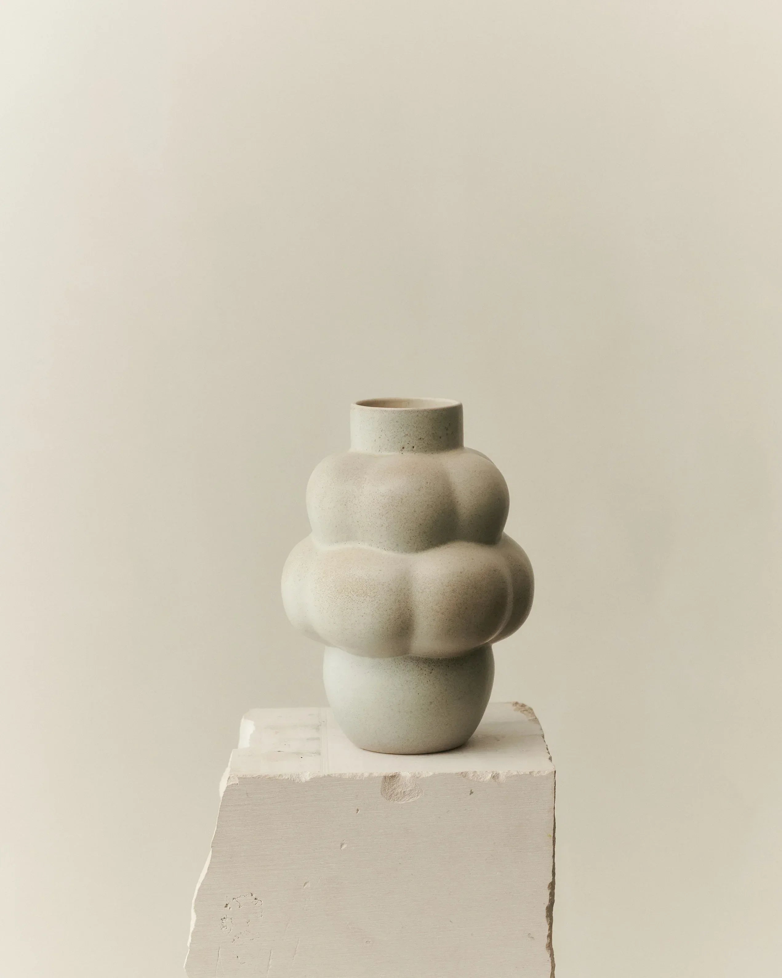 BALLOON VASE 04 CERAMIC – LOUISE ROE