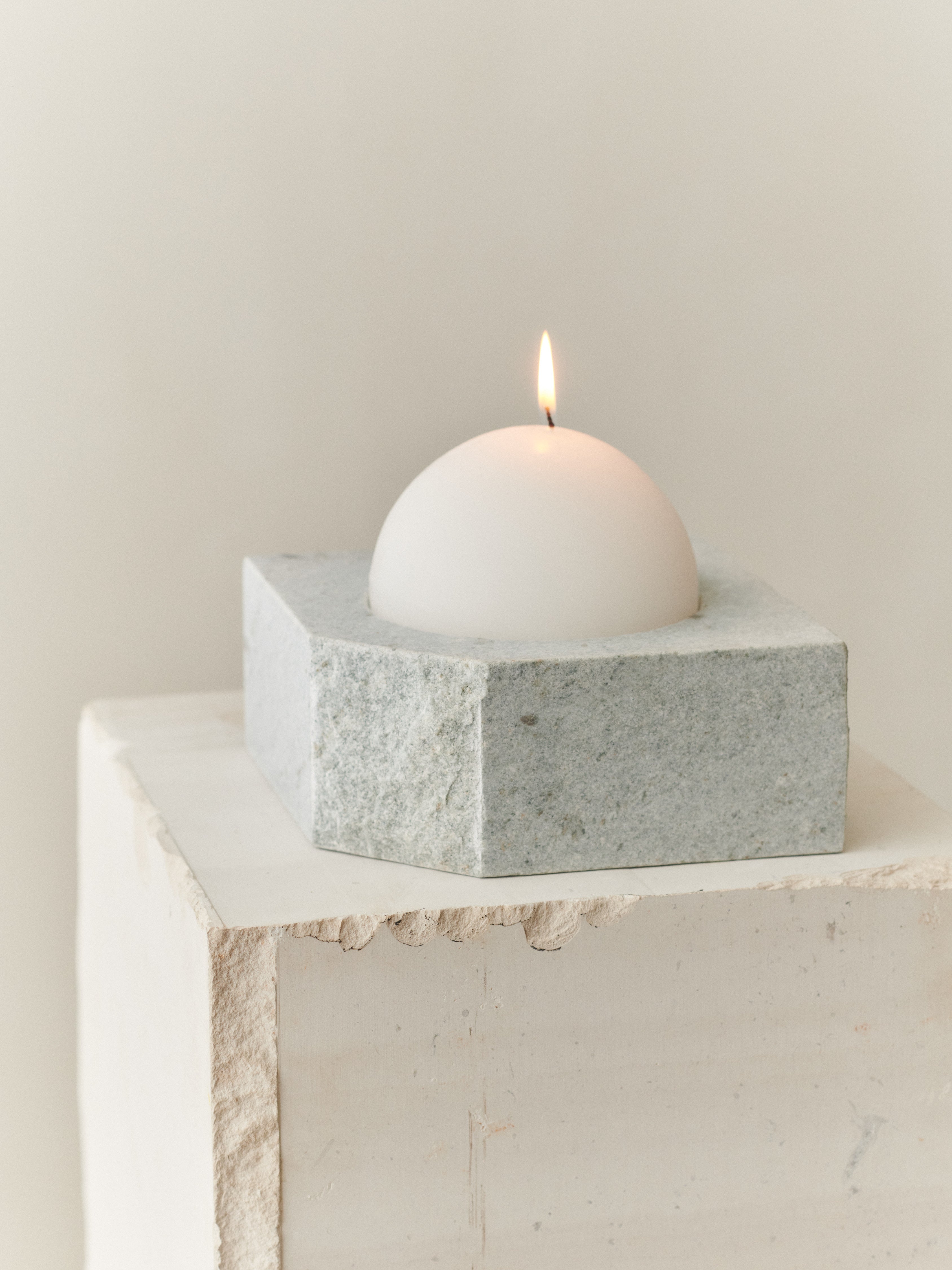 GALLERY OBJECT CANDLE HOLDER LOW – LOUISE ROE