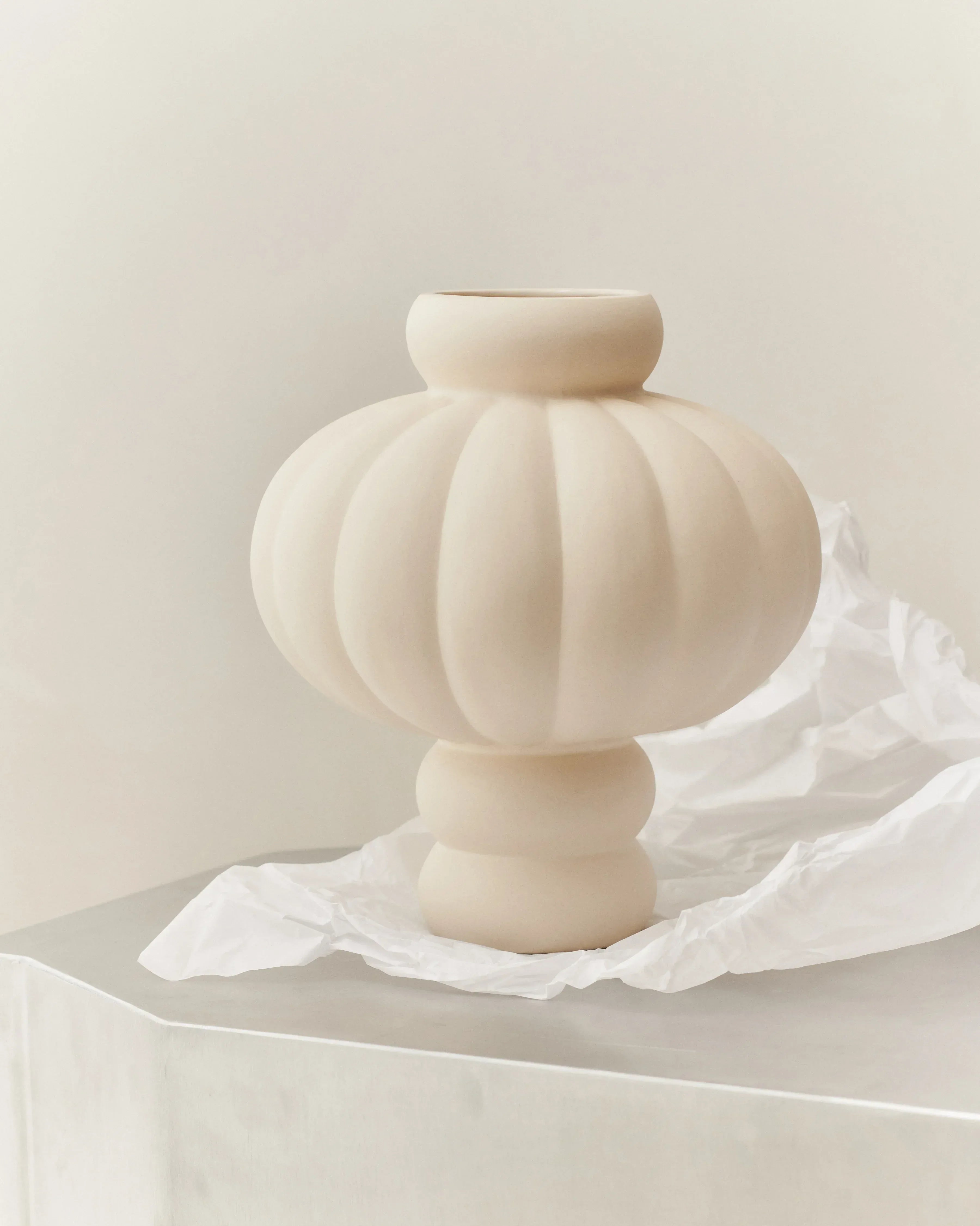 BALLOON VASE 08 CERAMIC – LOUISE ROE